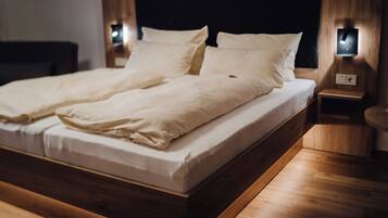 Roupas de cama antialérgicas, individualmente decorados, escrivaninha