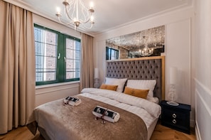 Quarto Clássico com Cama de Casal | Ferro/tábua de engomar, berços/camas para crianças, Wi-fi grátis 