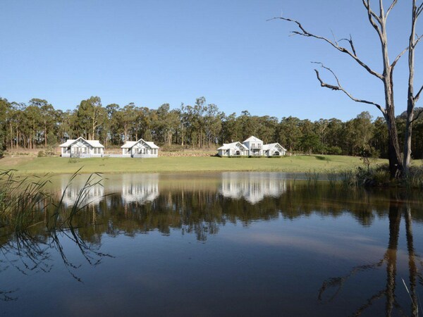 Brokenback Views Country Estate - Cessnock