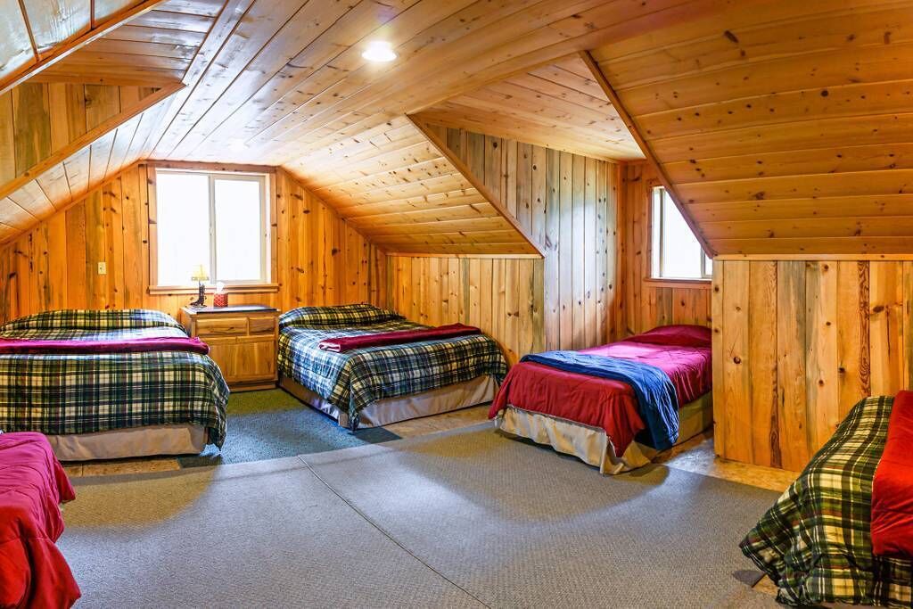 10 Best Lodging Rentals Near Crater Lake National Park | TravelAwaits