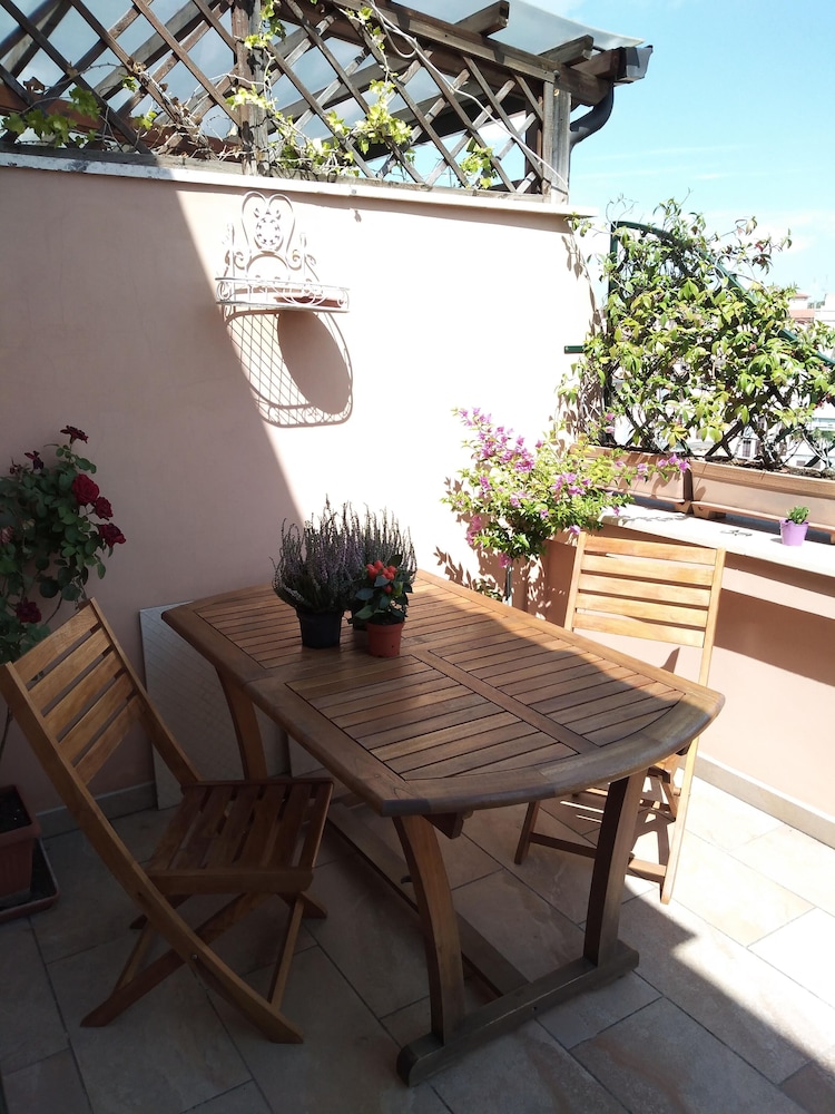 Beautiful Terrace On Rome - Rome
