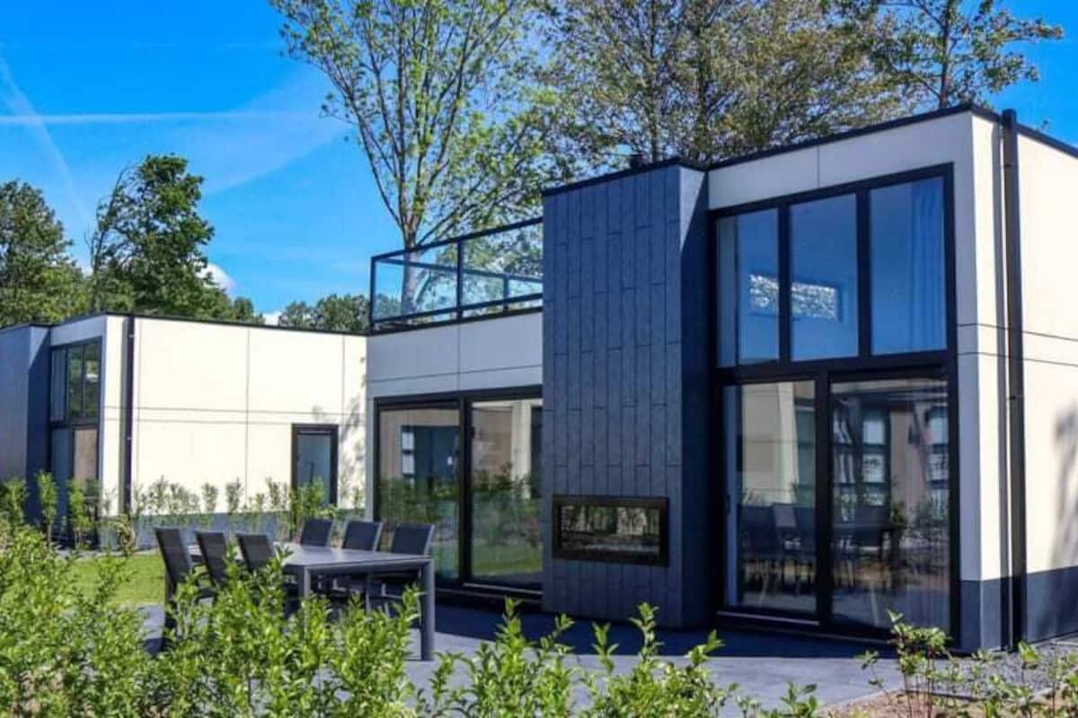 Cube Elite 6 | 2 quartos, com decoração personalizada, com mobília individualizada