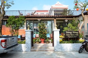 Entrada do alojamento