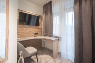 Quarto solteiro | Roupas de cama antialérgicas, edredons de pluma, cofres nos quartos