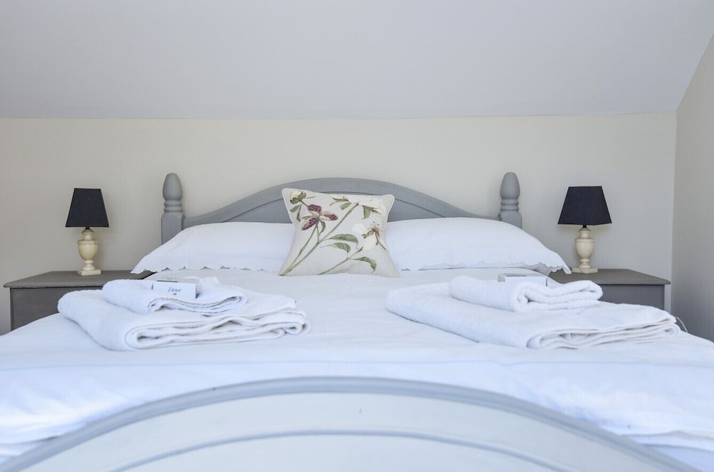 Tranquil Cottage In Heart Of Cotswolds - Tetbury