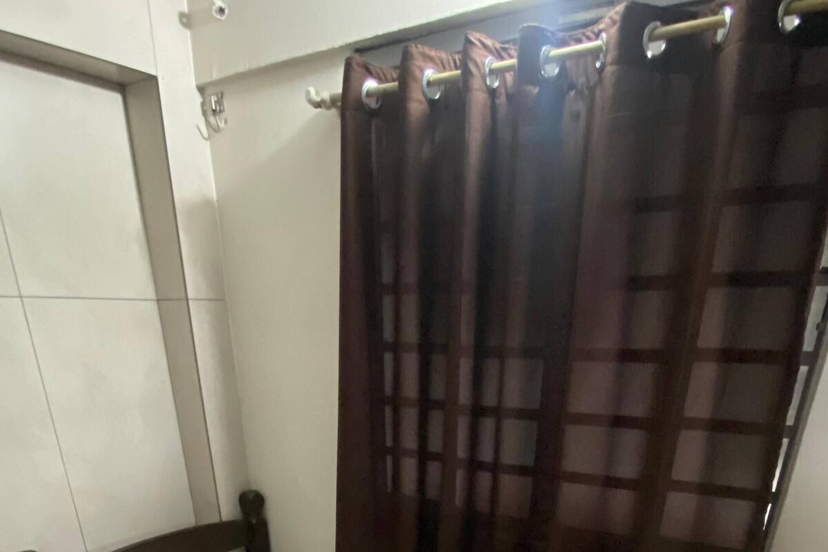 Quarto Individual | Wi-fi grátis, roupa de cama fornecida
