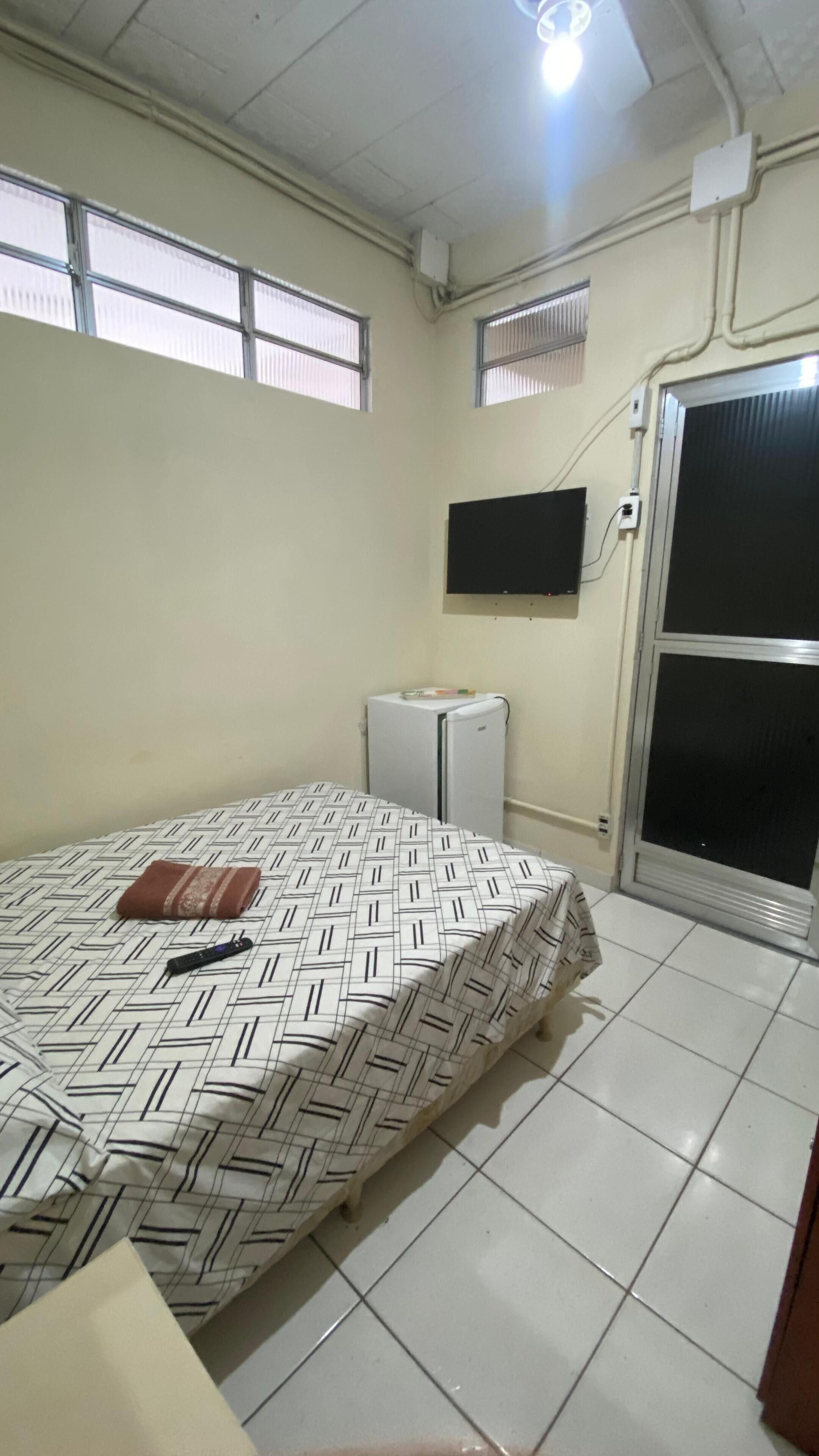 Quarto casal ou duplo | Wi-Fi de cortesia, roupa de cama