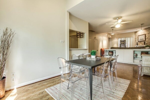 Entspanntes Uptown Dallas Townhouse: Auf Katy Trail In Der Nähe Von Smu - Dallas, TX
