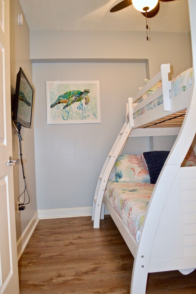 Sunrise Beach By Best Beach Getaways - Panama City Beach, FL