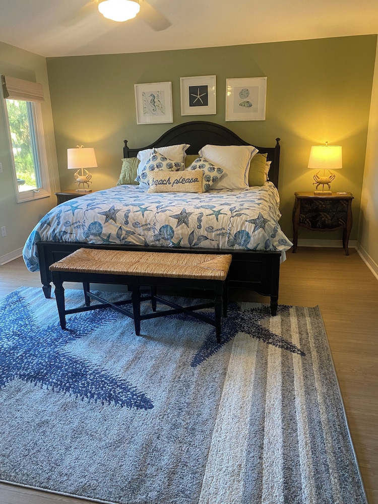 Beautiful 3 Bdrm 2.5 Bath Ranch On The 3rd Fairway Of Cougar Point Golf Course. - Kiawah Island, SC