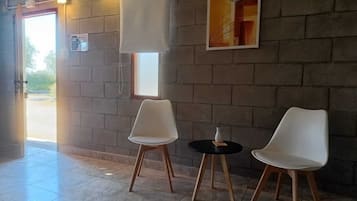 Chalé standard, vista para o resort | 1 quarto, roupas de cama premium, escrivaninha