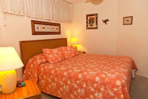 B5-oceanfront & Ocean View At Kona Reef- With Pool/spa 5 Mins Walk To Town! - Kailua-Kona, HI