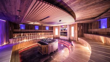 Sala(s) para tratamentos a casais, sauna, banheira de hidromassagem