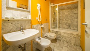 Apartamento, 1 quarto, não fumadores | Casa de banho