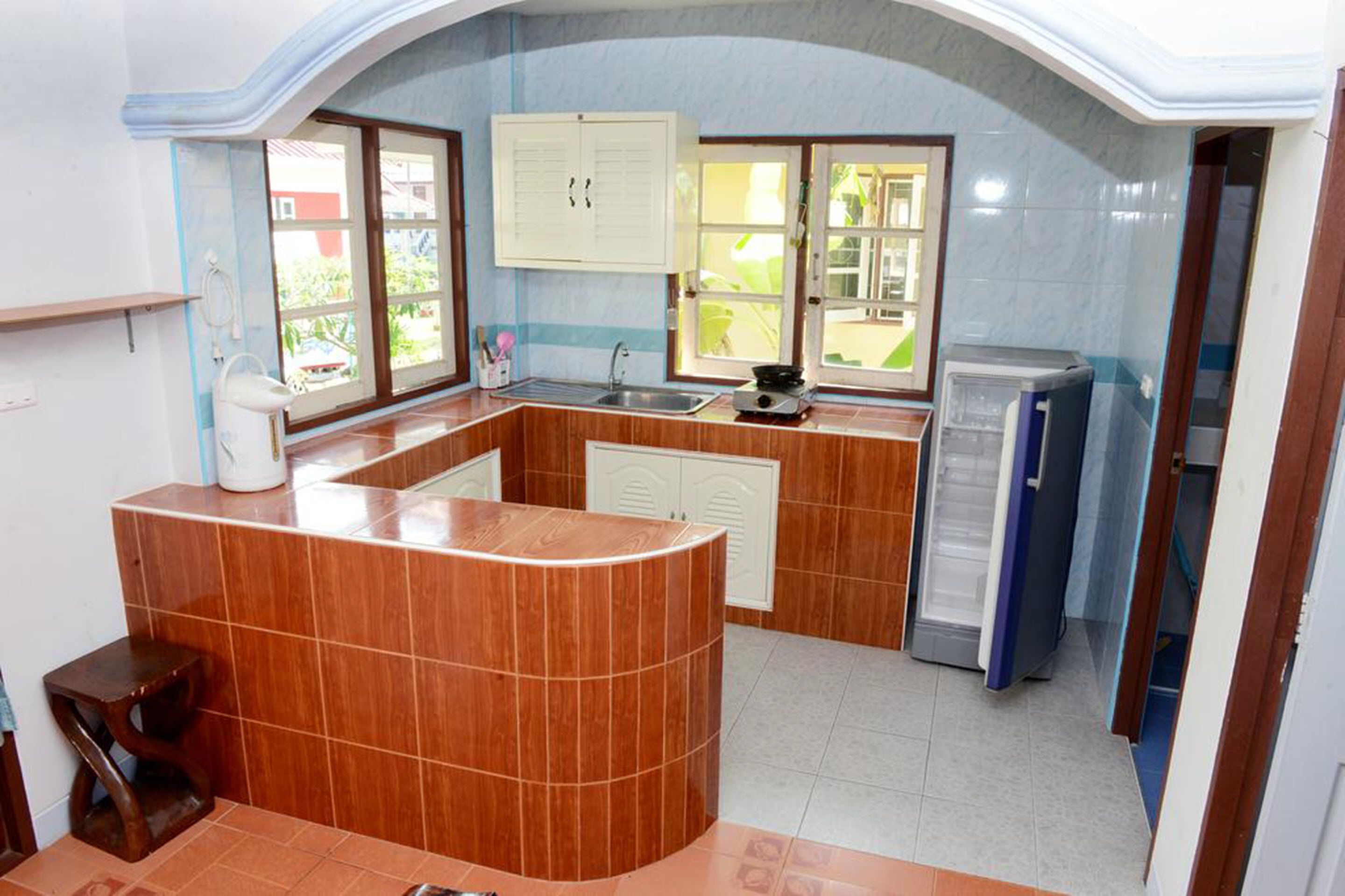 1-Bedroom House | Cozinha privada | Geladeira, cooktop, chaleira elétrica