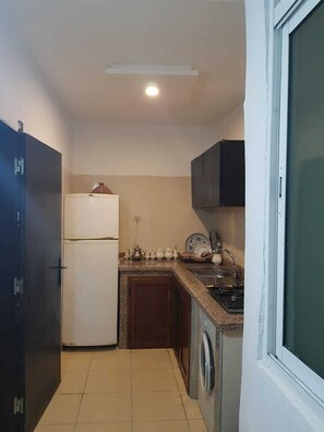 Apartamento Comfort, não fumadores | Cozinha privada | Um frigorífico/congelador grande, um micro-ondas (a pedido) 