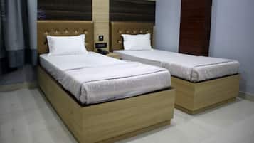 Quarto Deluxe, 1 cama de casal | Quartos insonorizados, ferro/tábua de engomar, Wi-fi grátis
