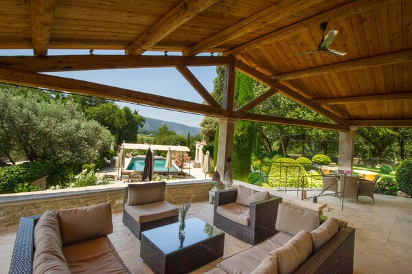 Domaine Les Roullets - Ménerbes