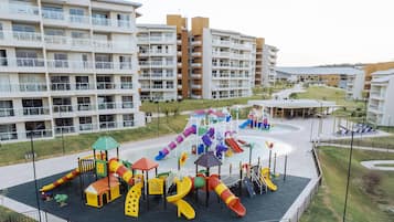 Área de recreio para crianças (ao ar livre)