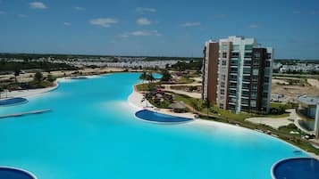 7 piscinas externas
