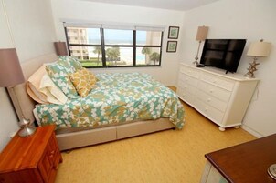 Apartamento | 2 quartos, Wi-fi grátis, roupa de cama fornecida 