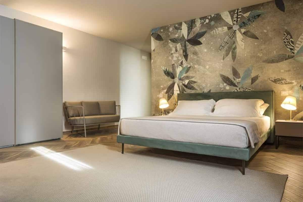 Quarto Triplo Superior, 1 quarto, acessível, vista para o lago | 1 quarto, cofre no quarto, com decoração personalizada