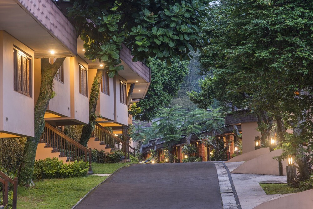 The Cipaku Garden Hotel - Bandung
