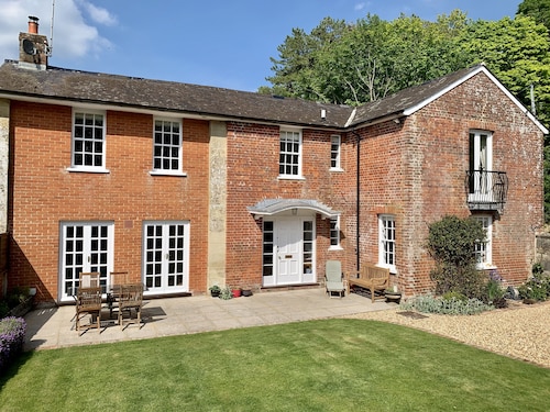 Glebe House - Hampshire