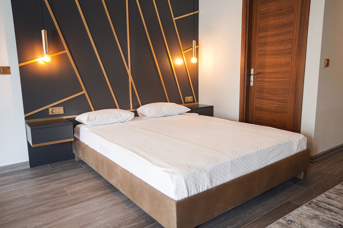 Estúdio Deluxe | Secretária, Wi-fi grátis, roupa de cama fornecida 