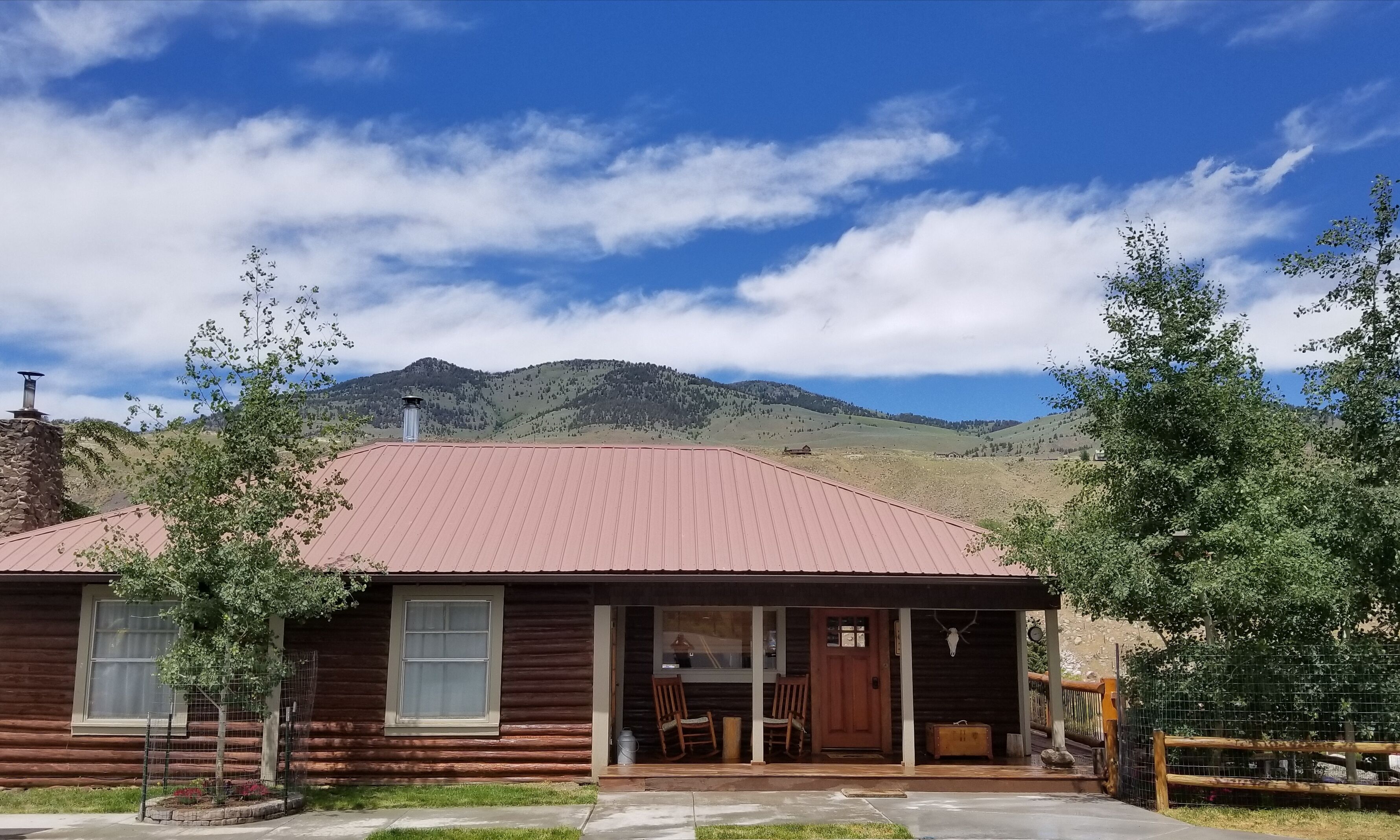 22 Best Secluded Cabins Near Yellowstone National Park - Updated 2024 ...