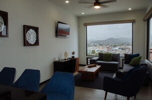 Apartamento Cidade, várias camas, não fumadores (Refugio 3) | Sala de estar | Smart TV, Netflix 