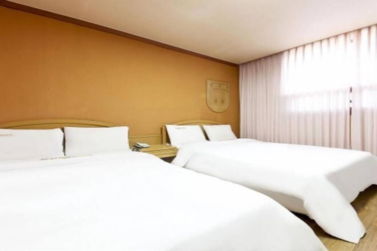 Wi-Fi de cortesia, roupa de cama