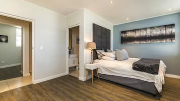 Apartamento grand, 2 quartos | 1 quarto, individualmente decorados, individualmente mobiliados