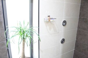 Quarto Duplo, 1 cama king-size (Velão) | Duche na casa de banho