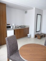 Double Room with Kitchenette | Cozinha americana privada