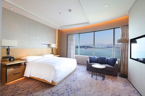 Suite Executiva, 1 quarto | Roupa hipoalergénica, cofre no quarto, secretária 