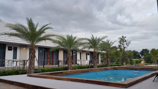 Ingaun Resort - Kanchanaburi