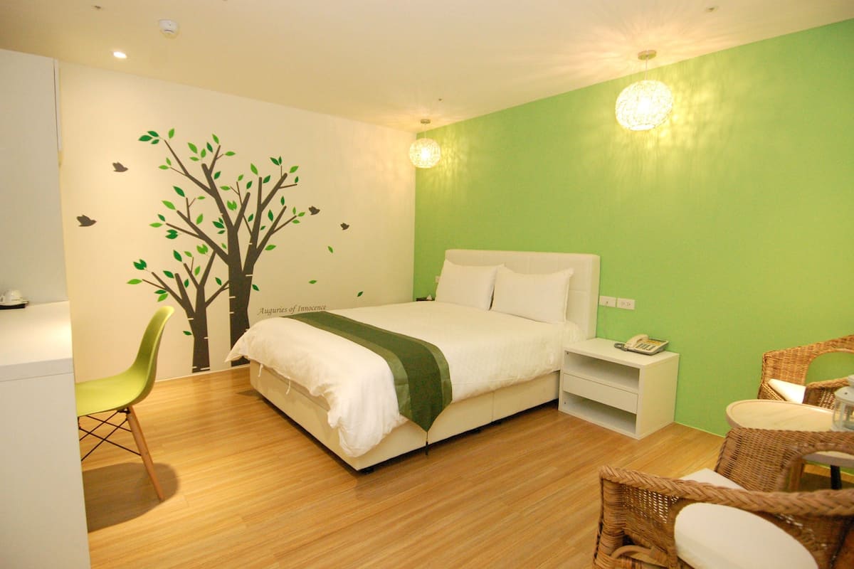 Roupas de cama premium, edredons de pluma, escrivaninha