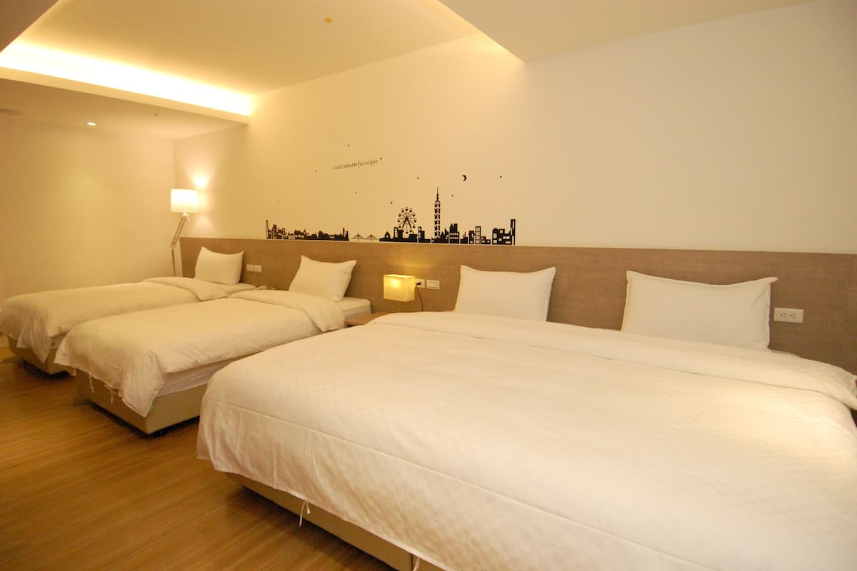 Roupas de cama premium, edredons de pluma, escrivaninha
