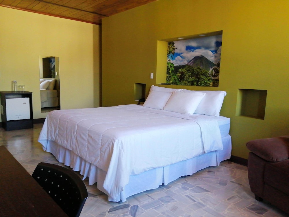 Kartagus Hotel - San Salvador