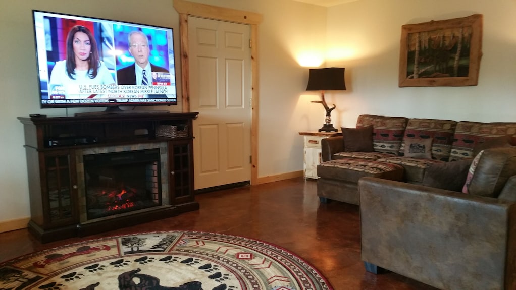 Walk To The River! Brand New 3 Bed/2 Bath. W/ Fire Pit! - Sterling, AK