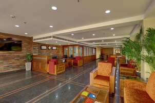 Área de estar no saguão