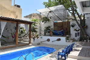 Piscina exterior, da(s) 07:00 à(s) 22:00, espreguiçadeiras