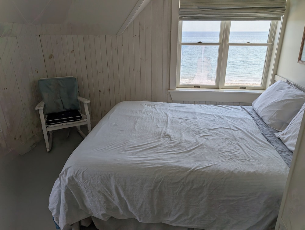 Maison En Bord De Mer De Style Nantucket Directement Sur Une Plage De Sable - Massachusetts