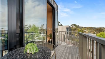 Cabine, 1 quarto, vista para a baía | Terraço/pátio interior