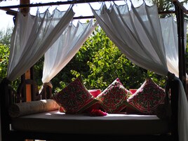 Villa de Luxo, 1 cama king-size, terraço, vista para o jardim | Terraço/pátio interior