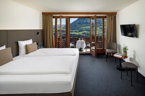 Quarto Duplo Superior, vista para o lago | Roupa hipoalergénica, Wi-fi grátis, roupa de cama fornecida 