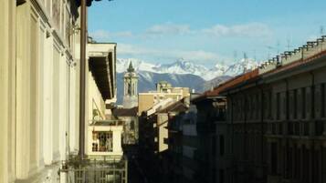 Quarto Duplo ou Twin, casa de banho partilhada | Vista do quarto