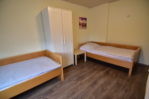 Casa, 4 quartos (HR065-N03) | 4 quartos, Wi-fi grátis, roupa de cama fornecida 