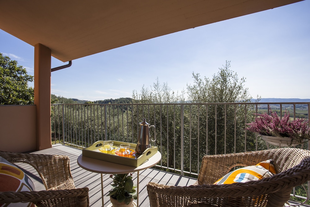 Nespolo Cottage, On The Tuscan Hills Between Pisa And Florence, Ideal For 4 P - Tuscany